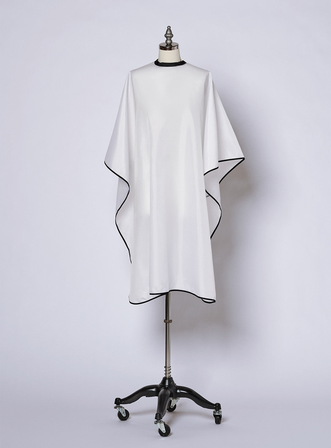 White Premium Client Haircutting Cape | Fromm Pro – FROMM